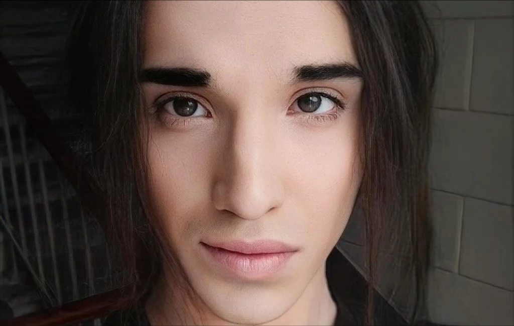 Slava Volk Певец Новый год в Москве и фотосессия с голым торсом! – Myband